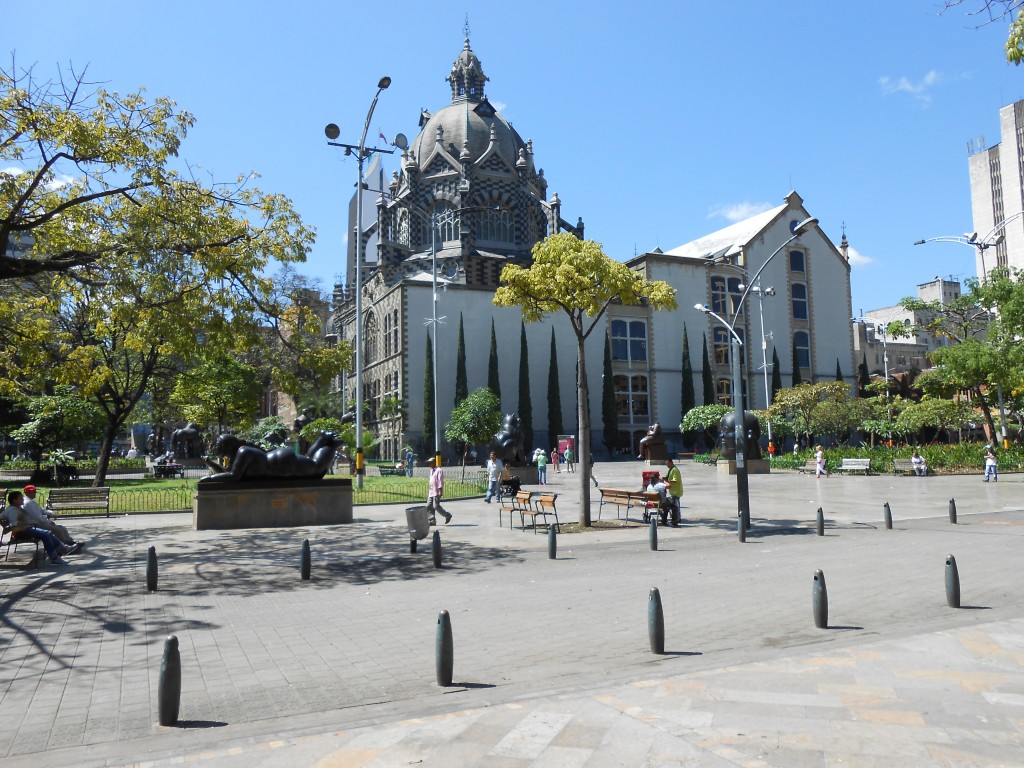 Plaza Botero: 23 Sculptures by Colombia's Fernando Botero